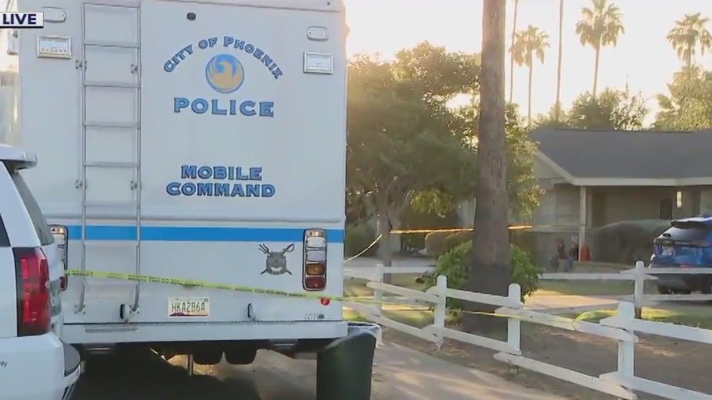 Alleged intruder shot by Phoenix homeowner | FOX 10 Phoenix