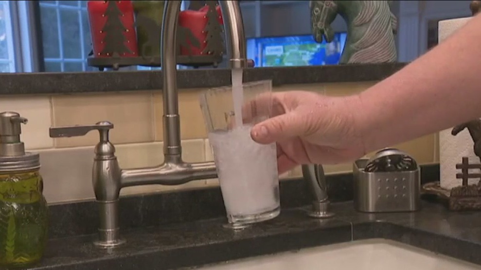 New study finds that nearly half of U.S. tap water is contaminated with ...
