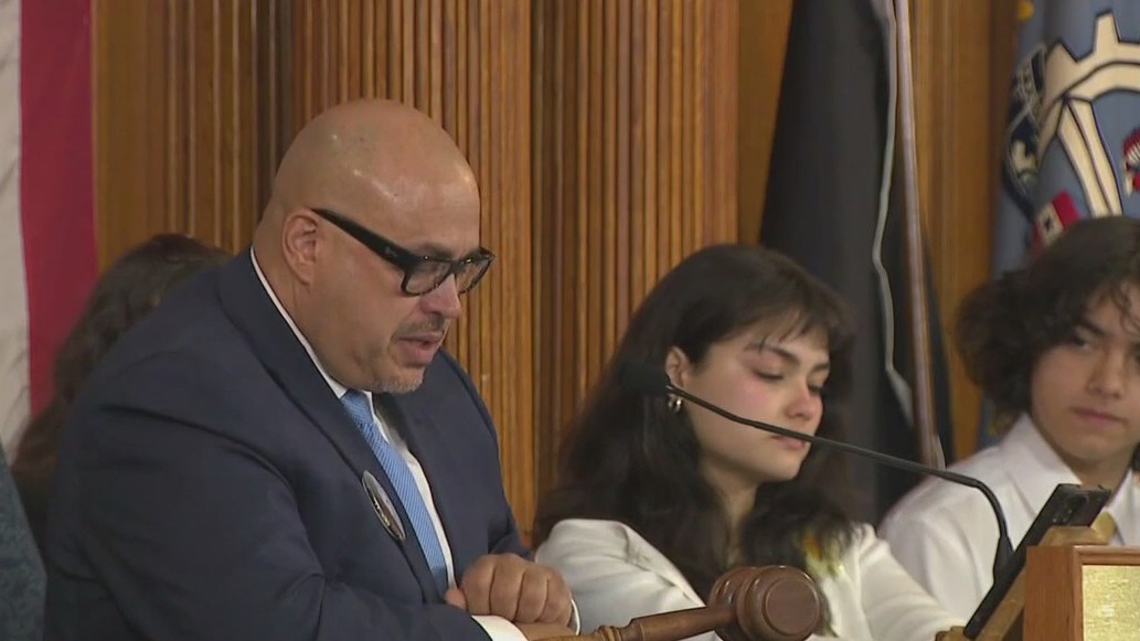 Milwaukee Mayor Cavalier Johnson sworn-in for 1st full term | FOX6 Milwaukee