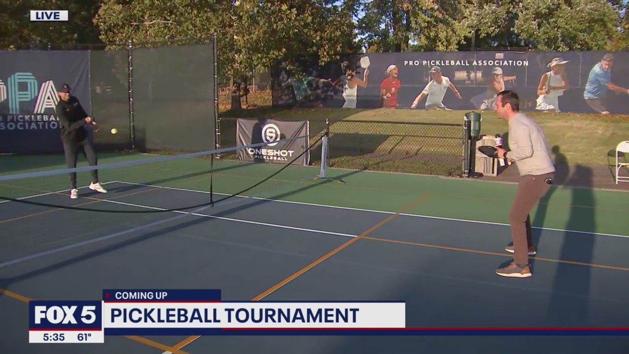 FOX 5's David Kaplan tries his hand at pickleball | Flipboard